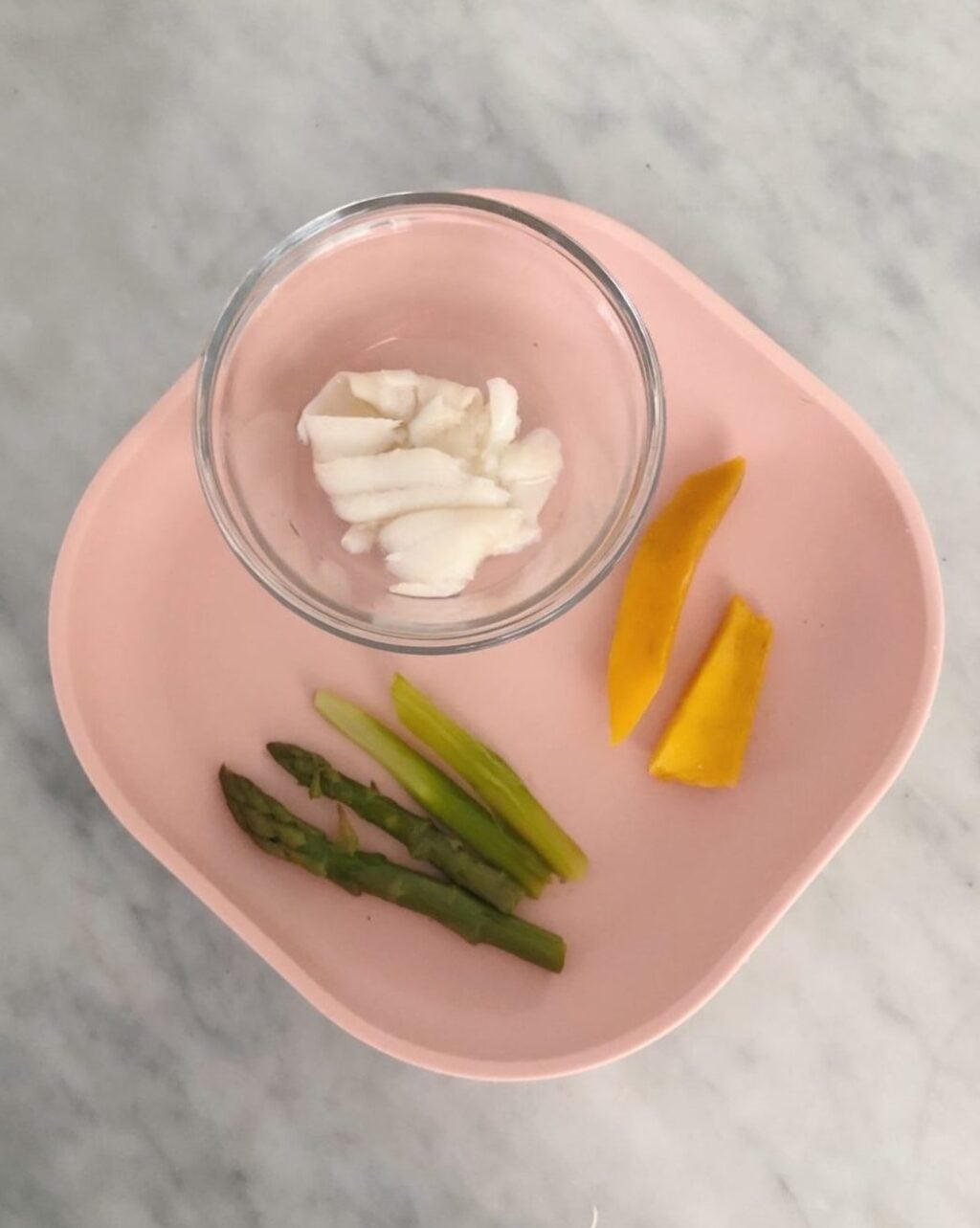 Introducing solid foods to baby - mixed baby led weaning and purees