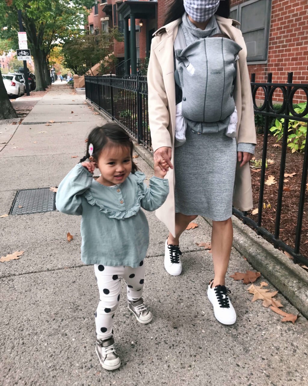 Fall Mommy and Me Cold Weather Family Photo Outfits