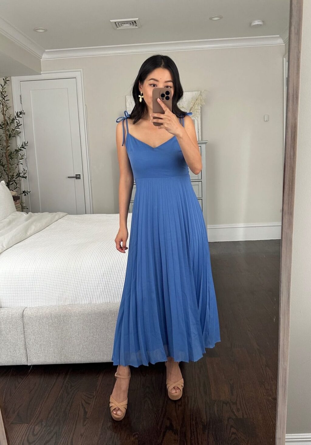 Sézane Boston Store + Petite Friendly Summer Dresses